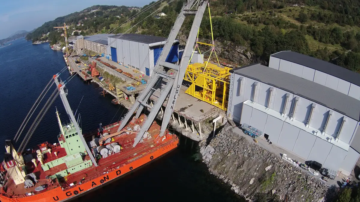 Total marine transport of Gullfaks compression module for OneSubsea - J ...